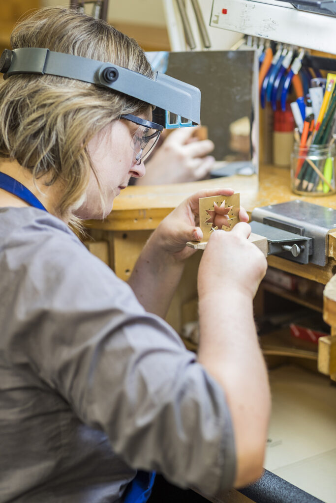 Jewelry Design School vs. Bench Jewelry Training - What's the ...